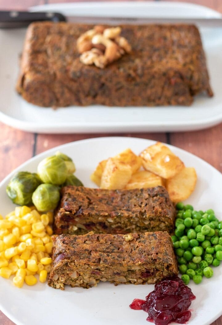 Festive Nut Roast - Neils Healthy Meals