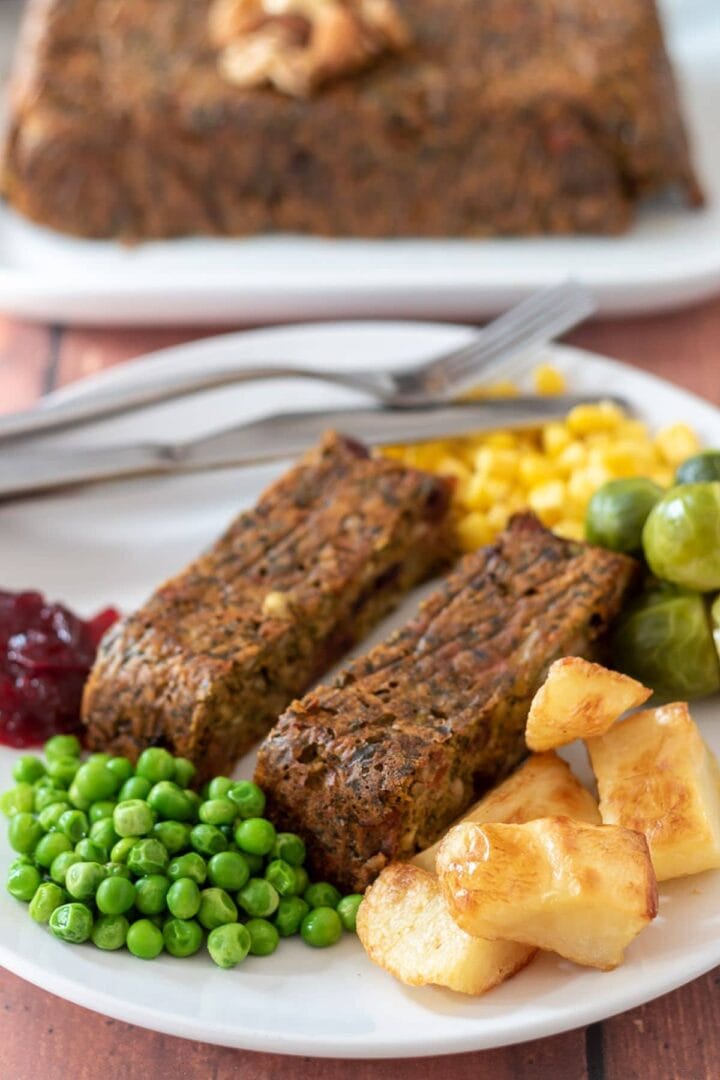 Festive Nut Roast - Neils Healthy Meals