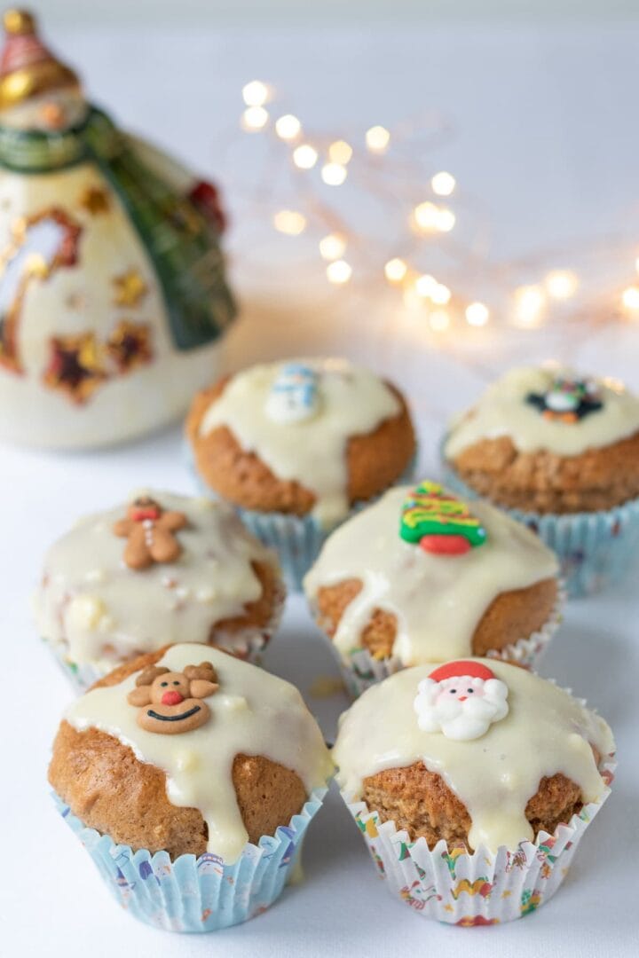Gingerbread Muffins With Cream Cheese Icing - Neils Healthy Meals