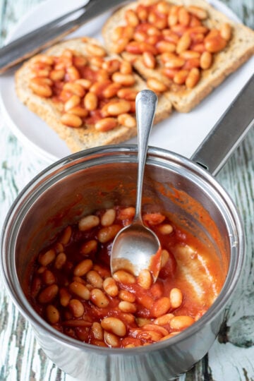 Easy British Baked Beans - Neils Healthy Meals