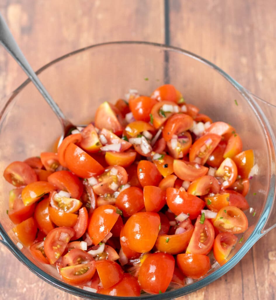 Tomato And Onion Salad - Neils Healthy Meals